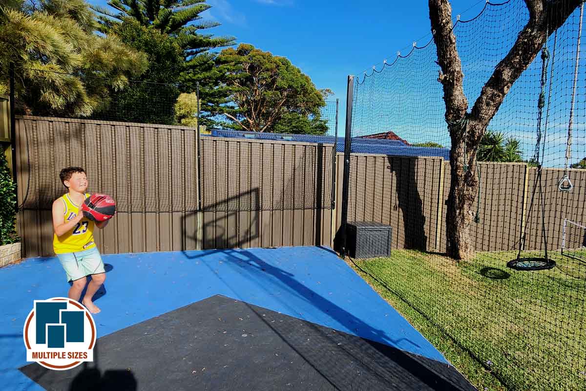 Ball Stop Barrier Nets with 2 Support Posts - 40mm sq (Multiple Sizes ...